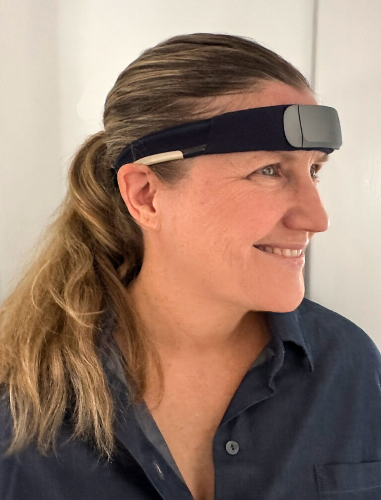A Therapist Tries The Muse At-Home Biofeedback Headband - Good Gear